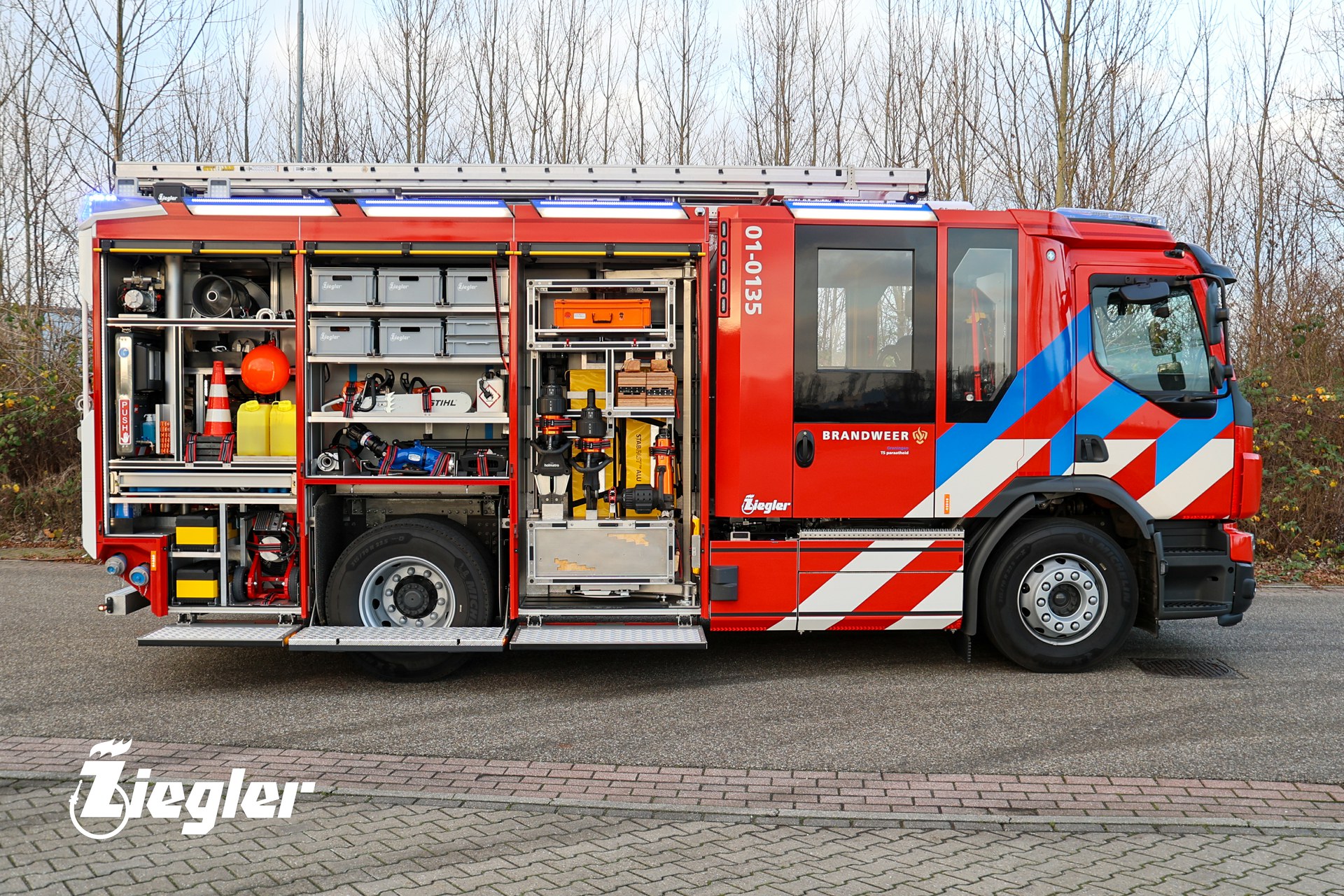 Nieuwe tankautospuit voor brandweer Groningen — Ziegler Brandweertechniek